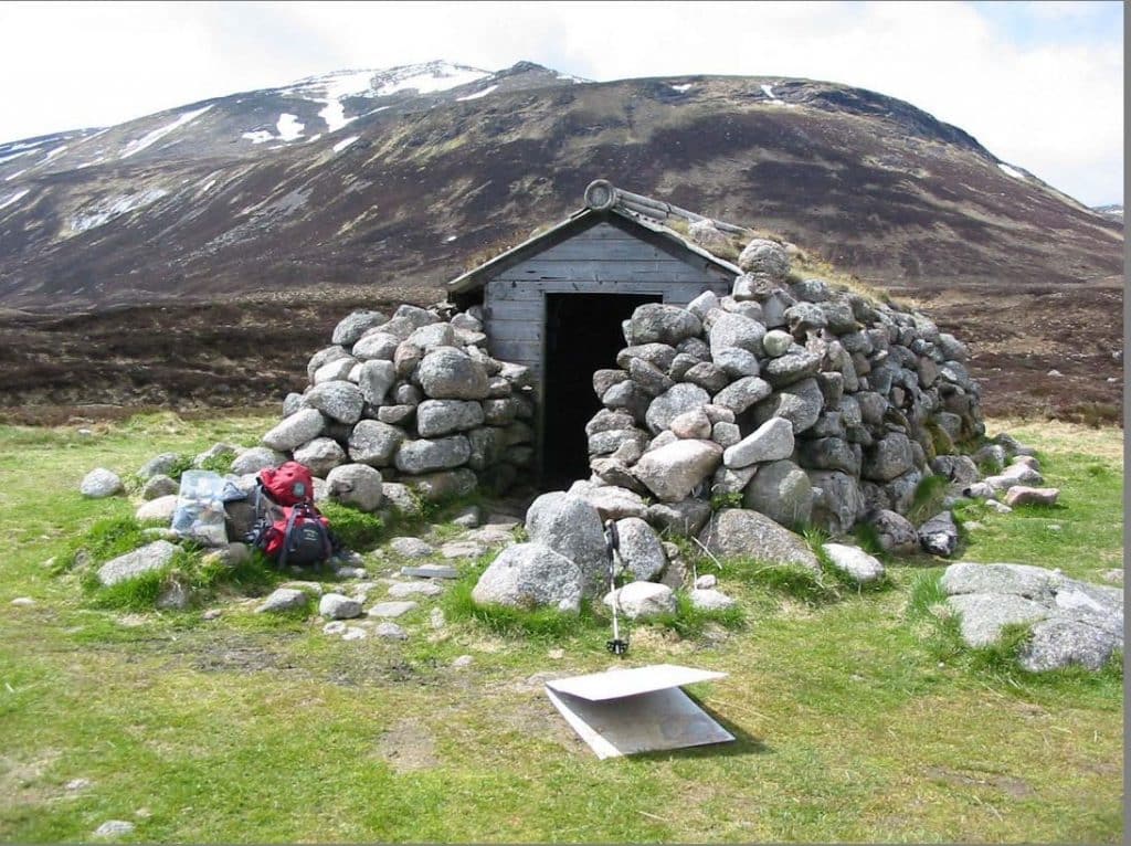 Mountain bothies - mountain refuges - IYE